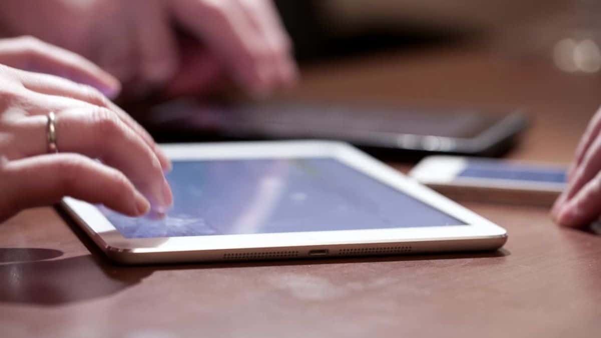 Why is Samsung Tab A9 Half Sensor Not Working? Solutions Inside