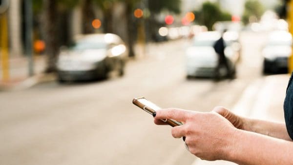 Uber vs. Taxi Cost Guide: What to Expect Before You Ride